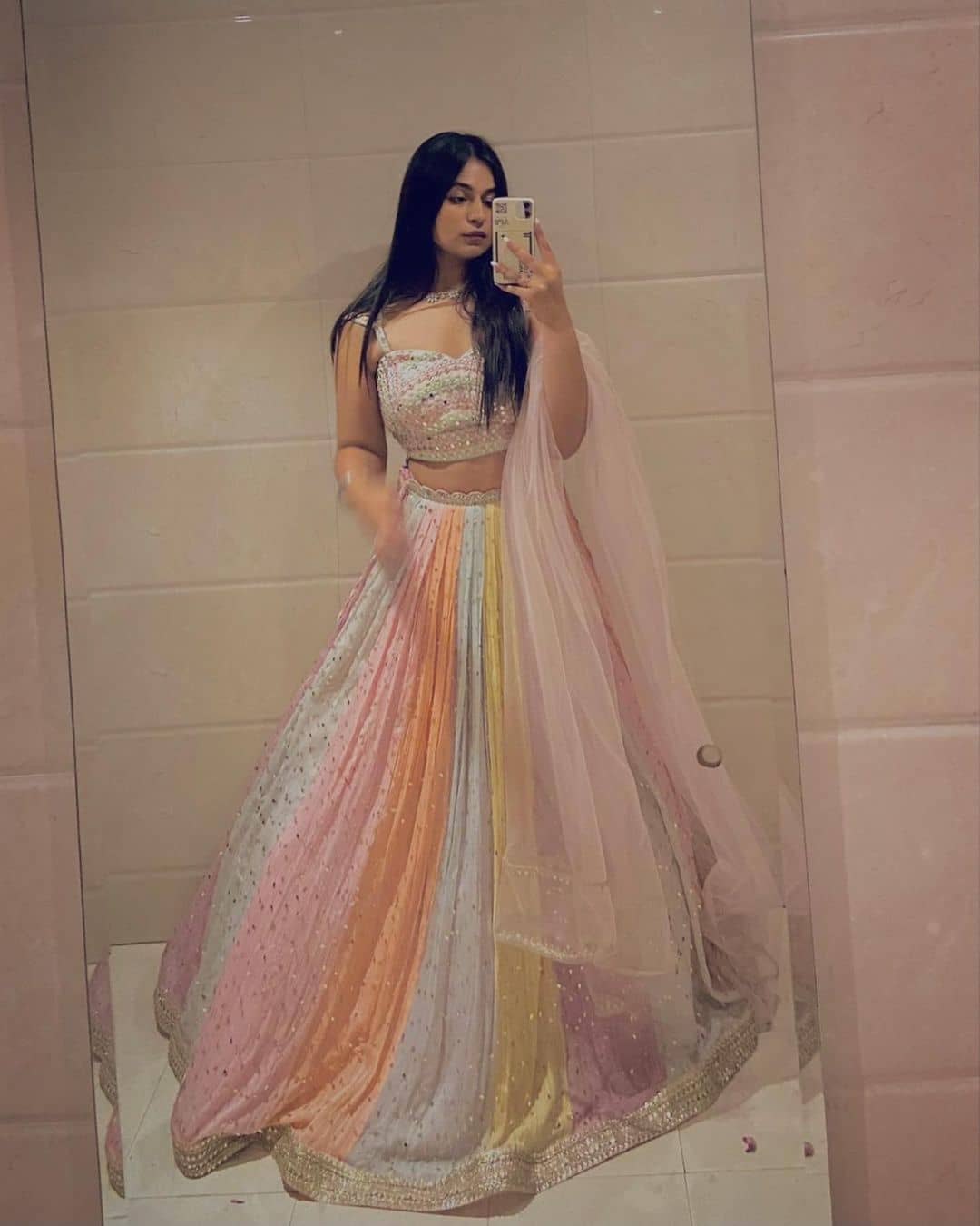 Yashvi Bagga Wiki, Age, Biography, Height, Boyfriend, Fam...